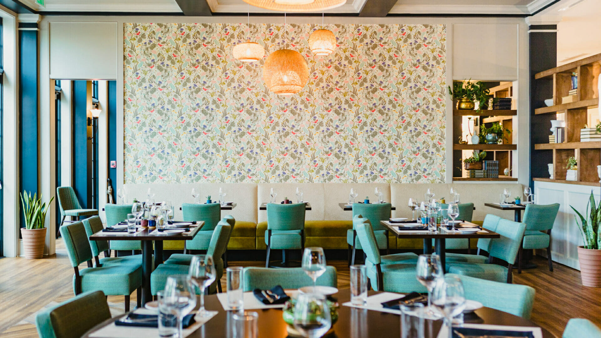 Social Scene - Boutique Hotel in Cary | The Mayton